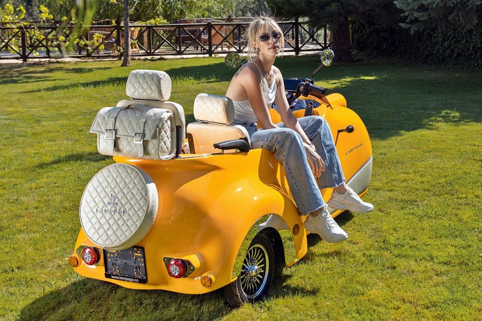 Vespa Contemporânea: Conheça o Trike Elétrico da Lámpago